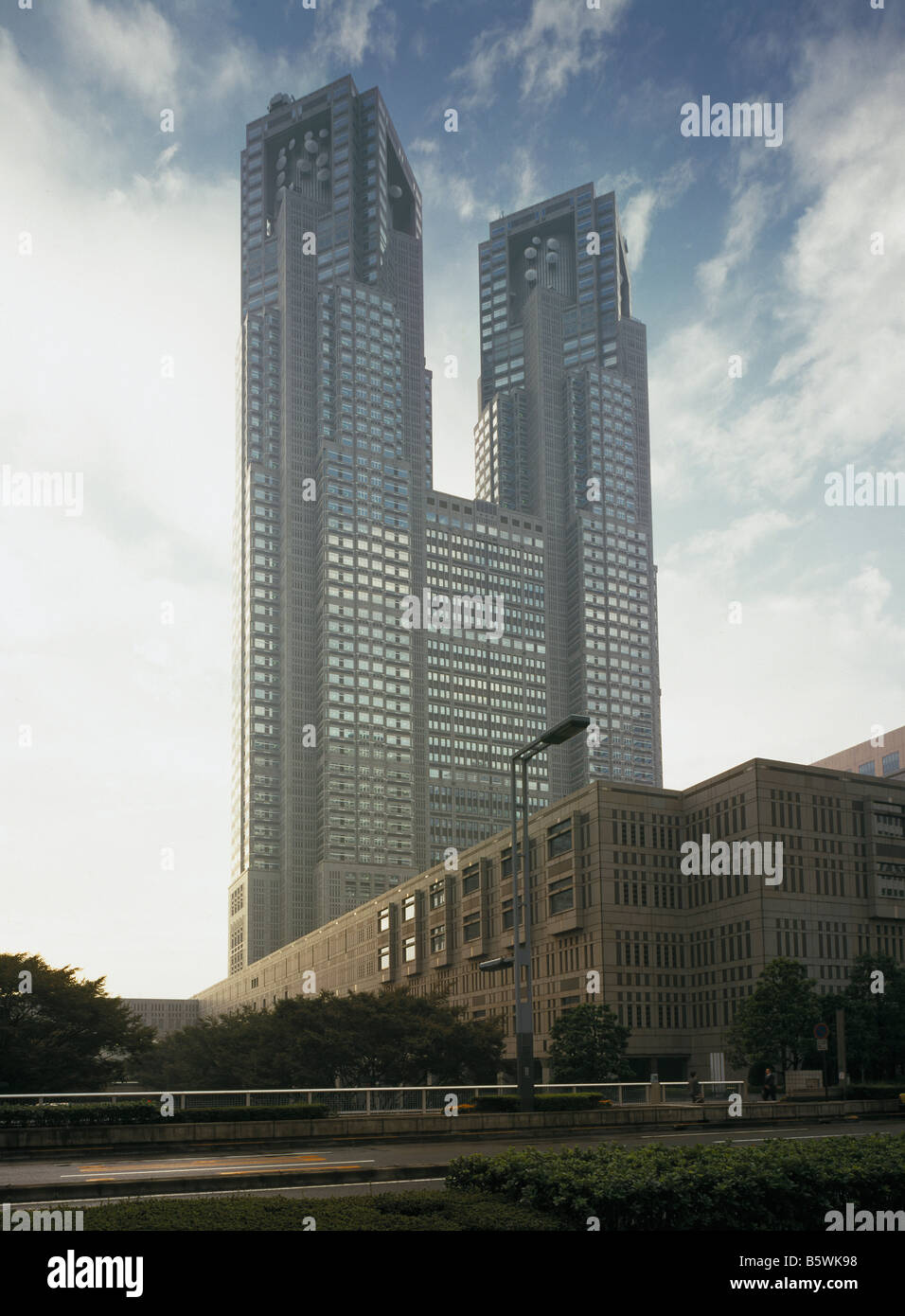 New Tokyo City Hall Complex Stock Photo - Alamy