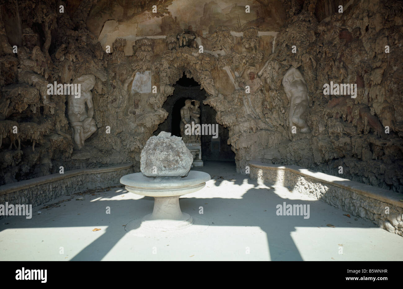 Boboli grotto florence hi-res stock photography and images - Alamy