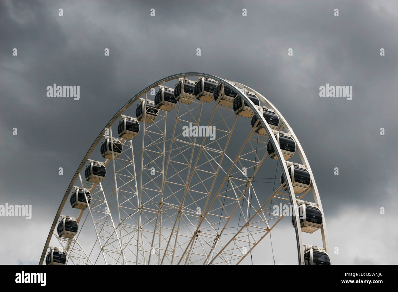 Steel girder ferris wheel hi-res stock photography and images - Alamy