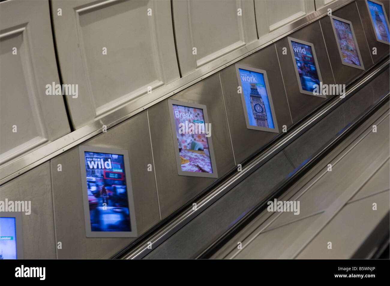 Escalator posters hi-res stock photography and images - Alamy