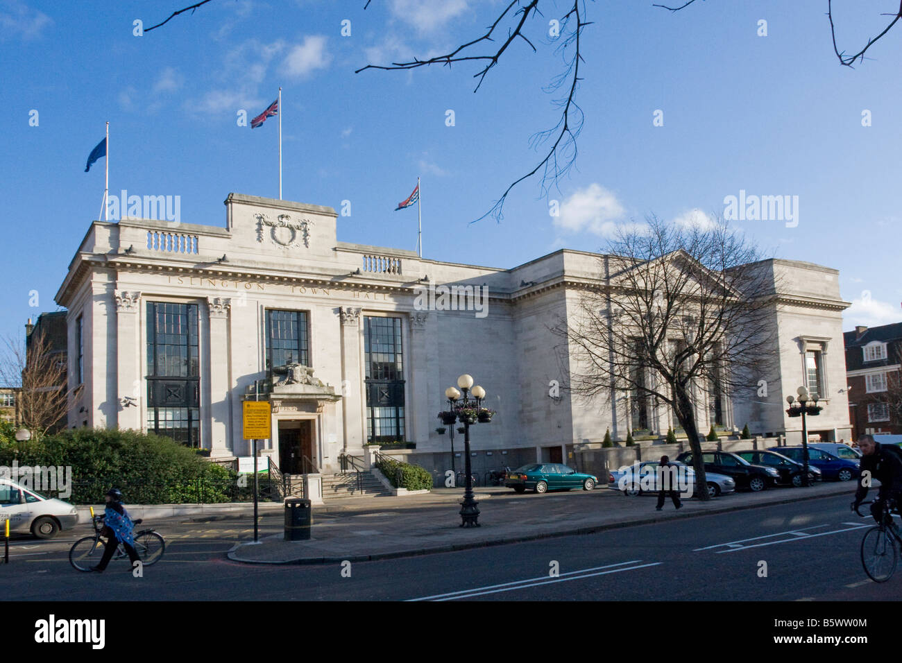 Islington town hall upper street hi-res stock photography and images ...