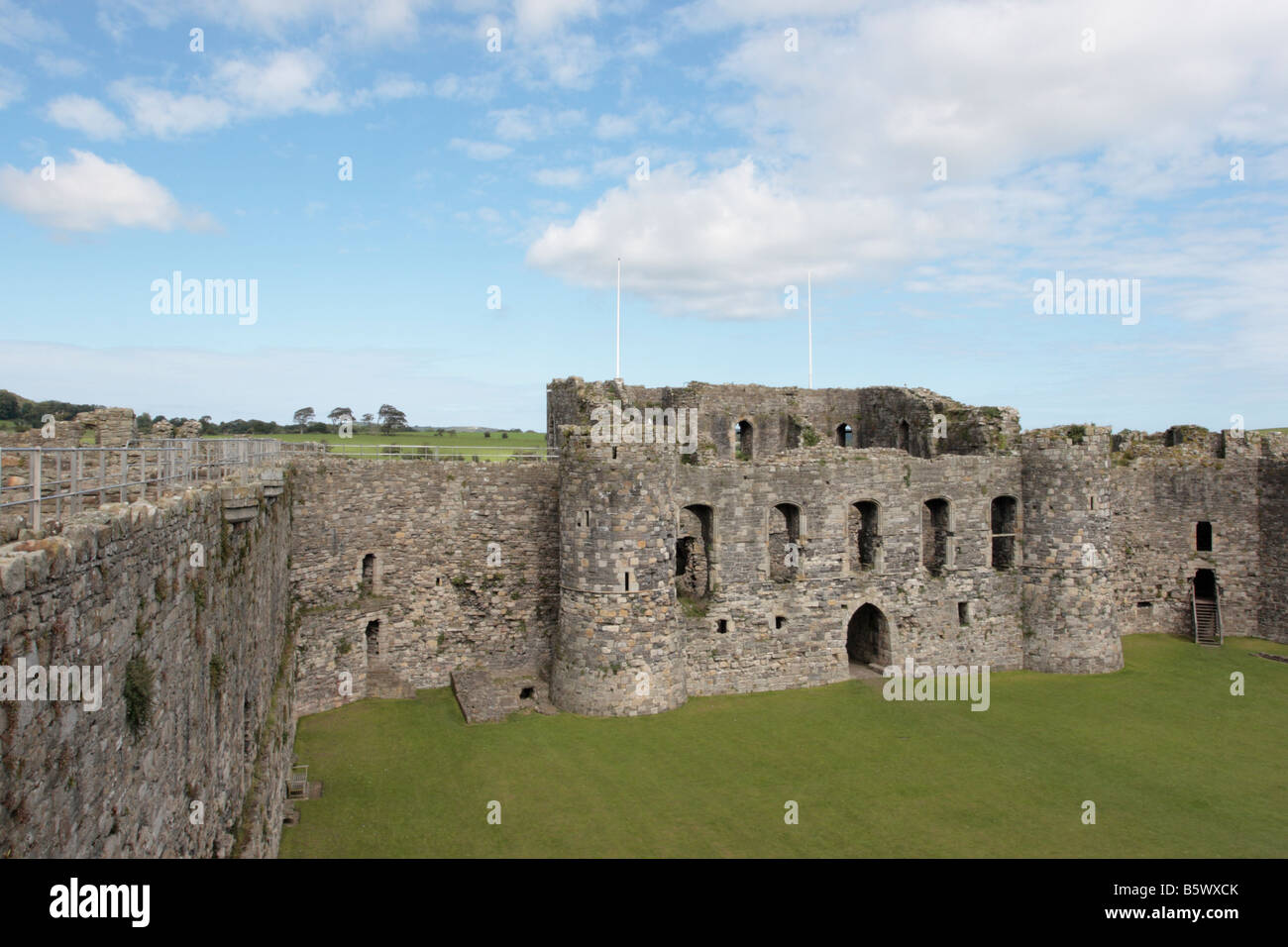 Beaumaris castle Anglesey View of the North gate on the inner wall ...