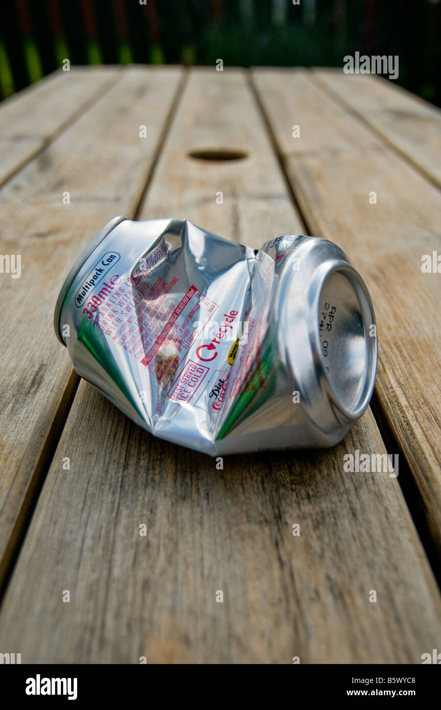 Coca cola can crushed hi-res stock photography and images - Alamy