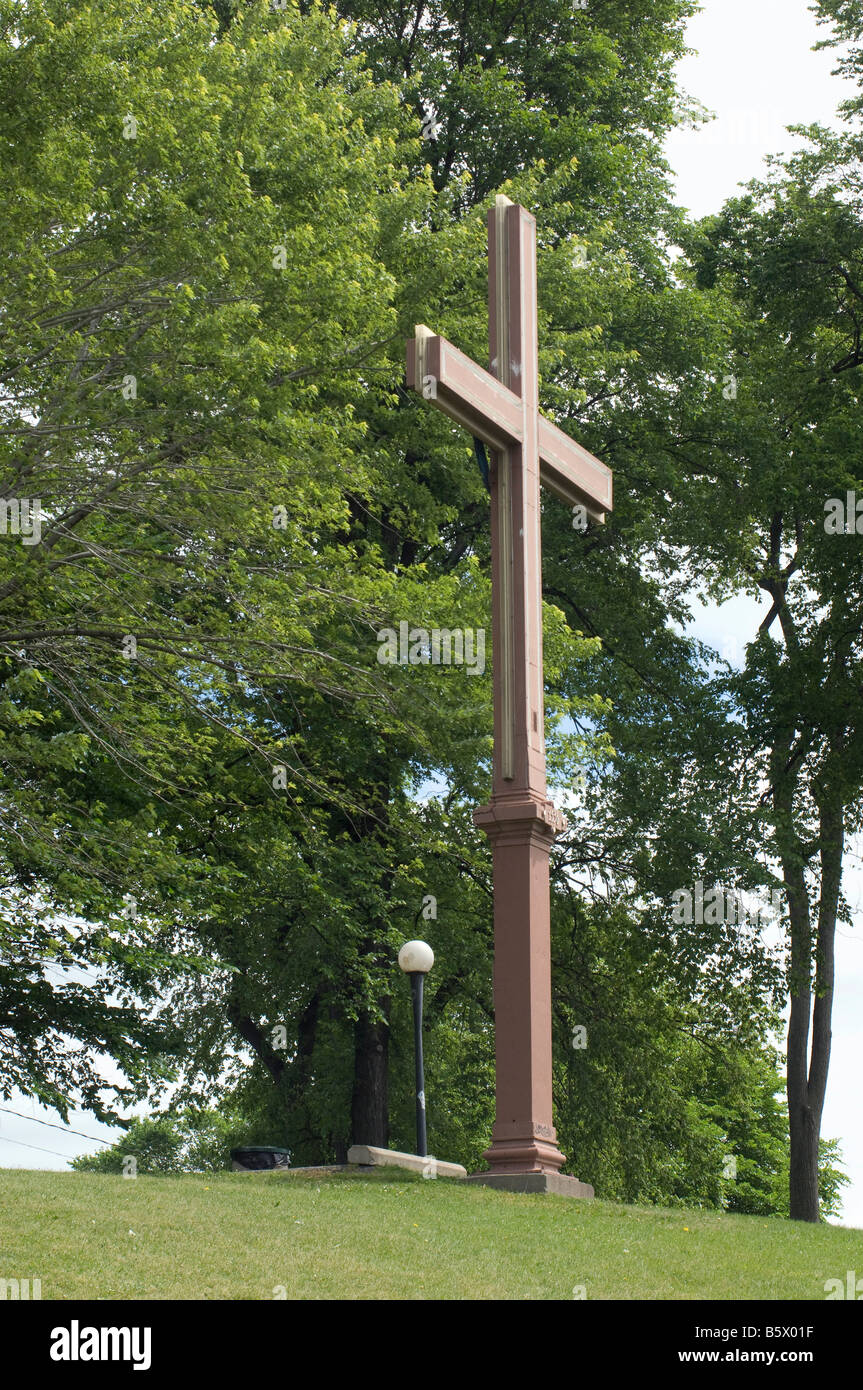 Replica cross marking Jacques Cartier's landing place on the St ...
