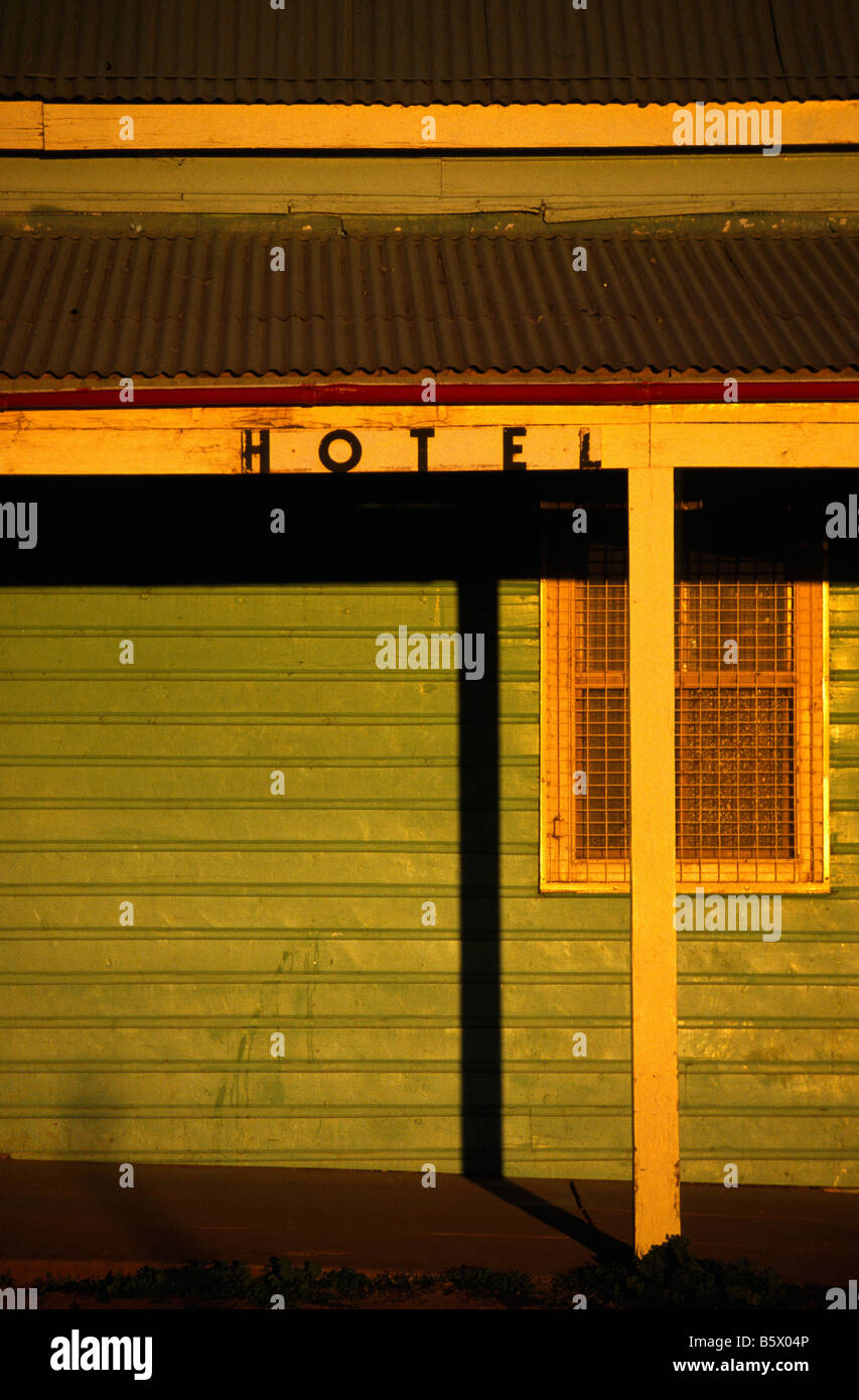 Country pub exterior hi-res stock photography and images - Alamy