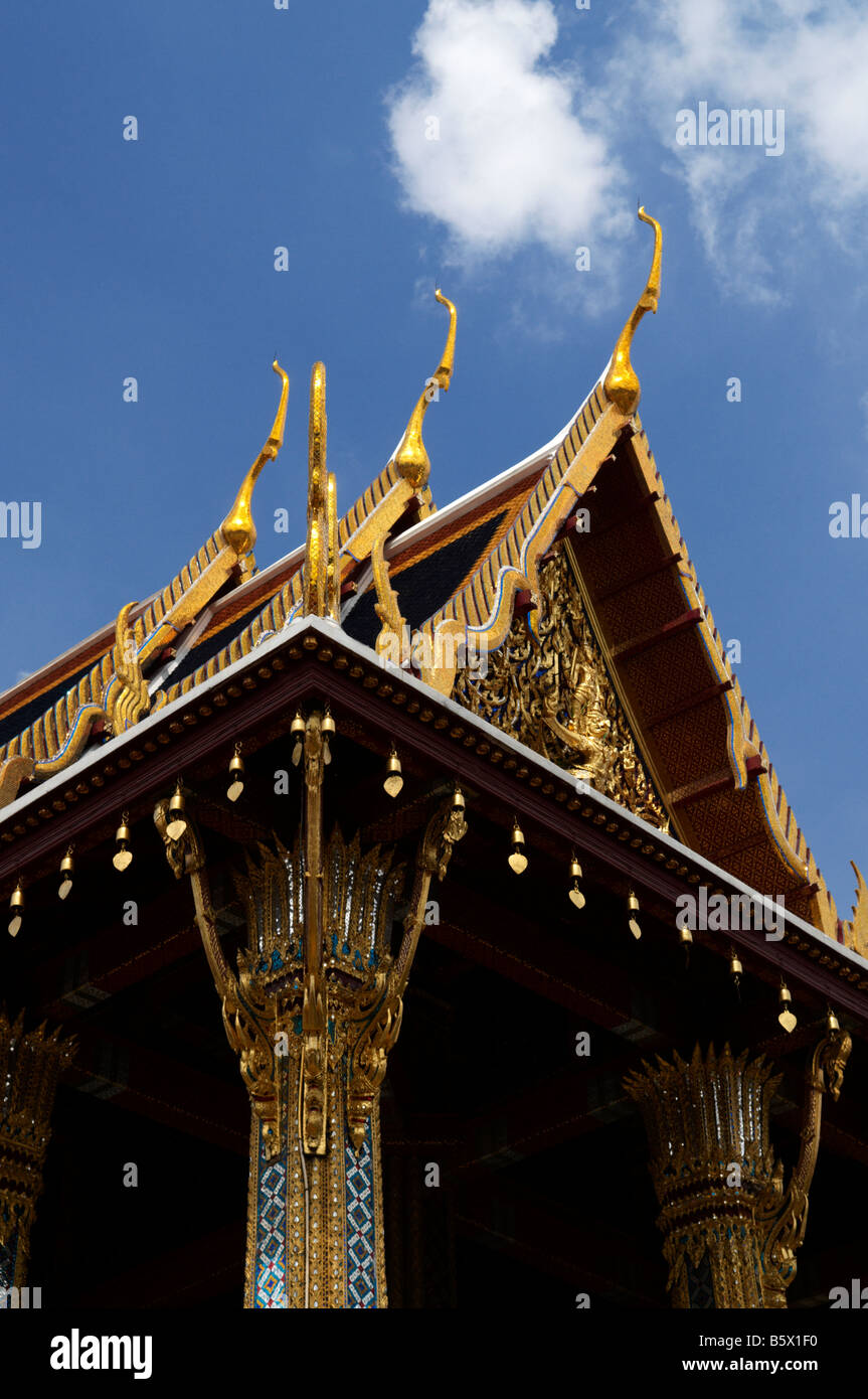 Golden spires and roof design at the Grand Palace complex in Bangkok ...