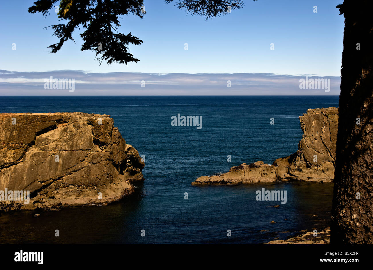 coastal inlet along oregon pacific coast Stock Photo - Alamy