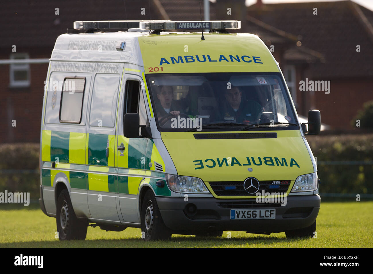 Ambulance england hi-res stock photography and images - Alamy