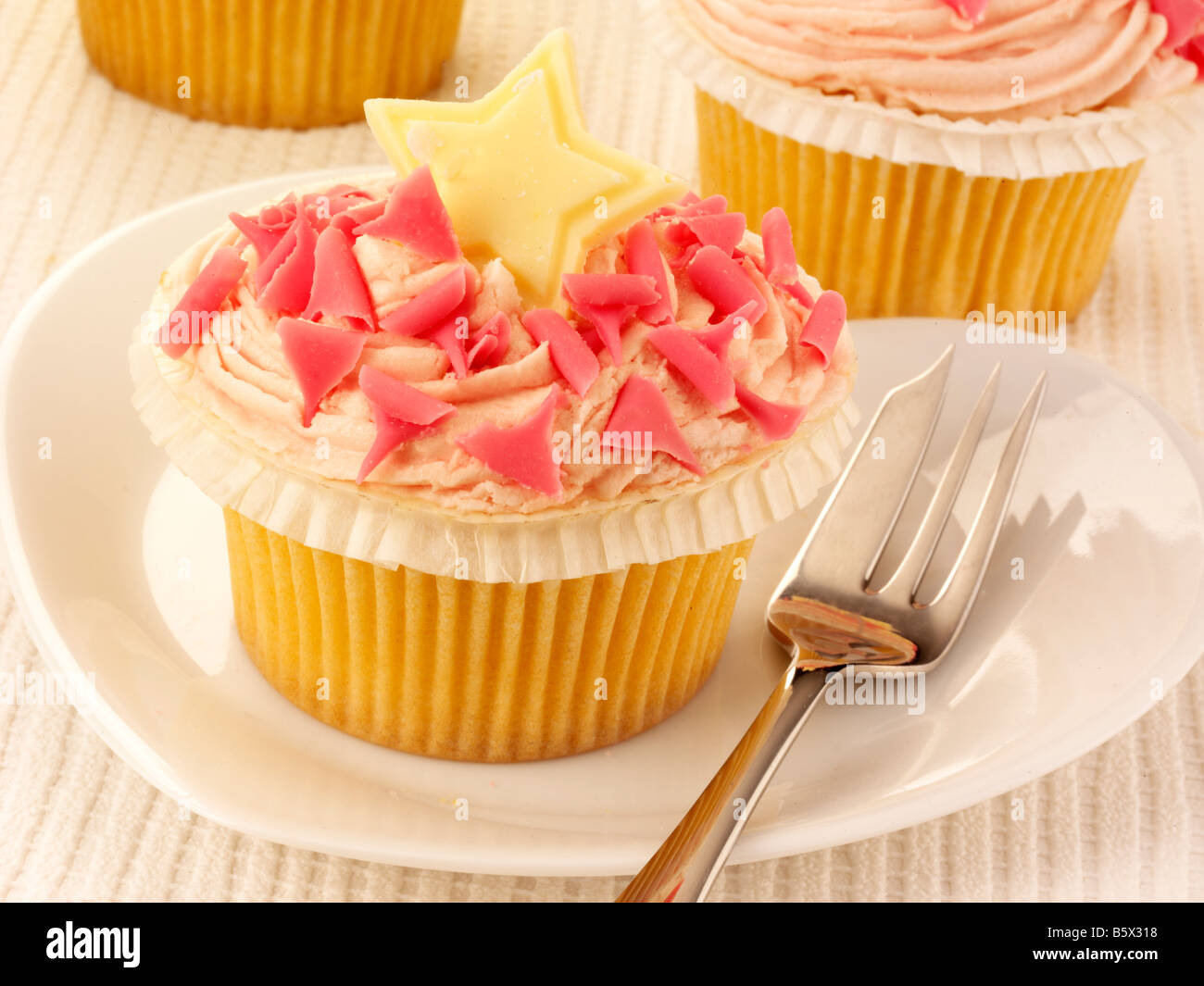 PINK STAR CUPCAKE Stock Photo - Alamy