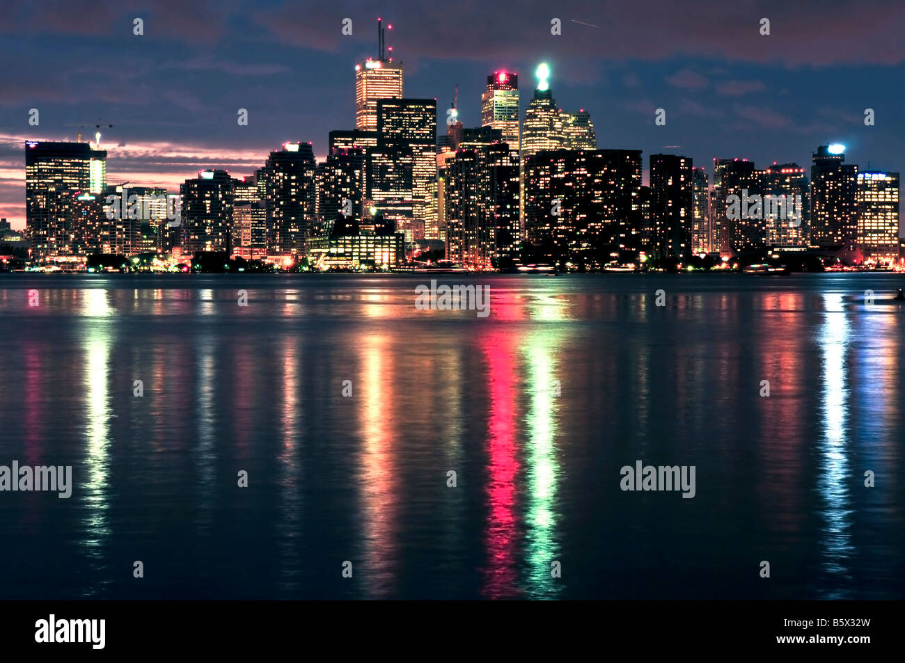 Scenic view at Toronto city waterfront skyline at night Stock Photo - Alamy