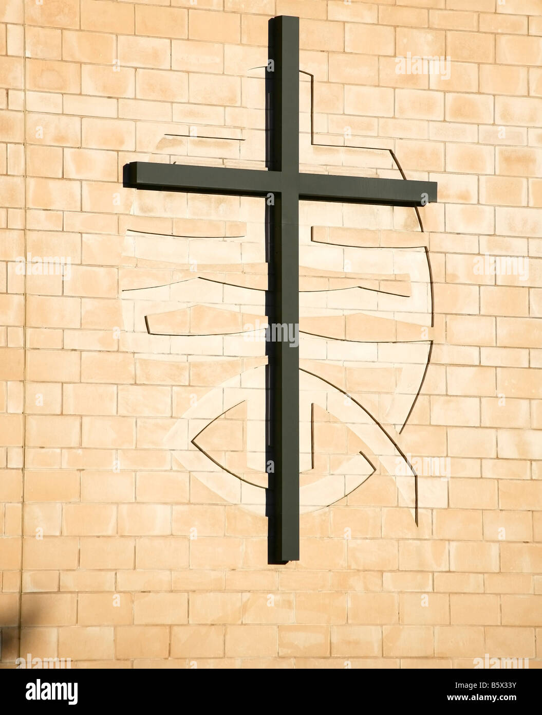 cross on methodist church warwick uk Stock Photo - Alamy
