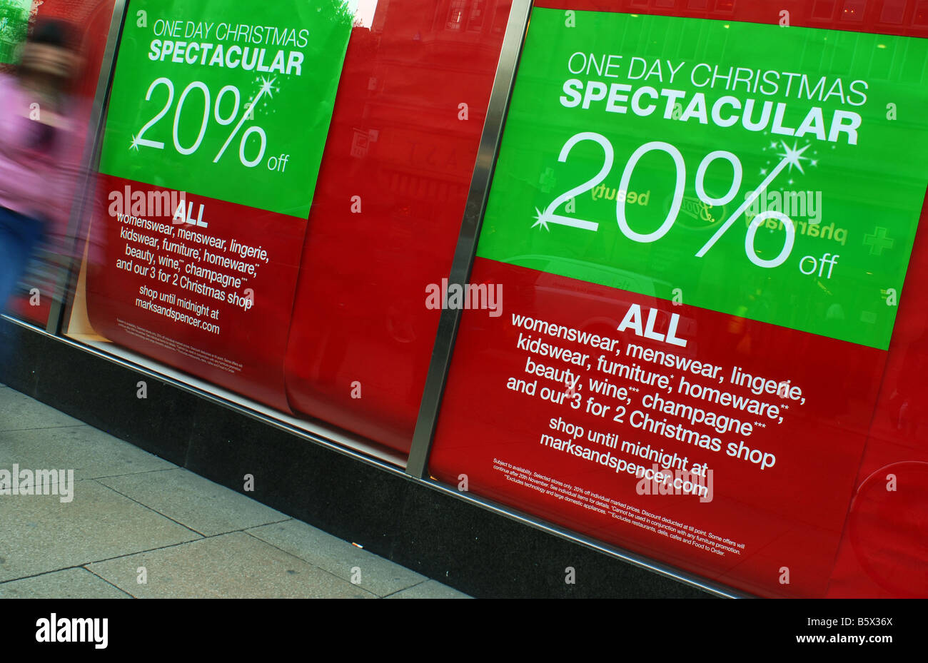 Declining sales hi-res stock photography and images - Alamy