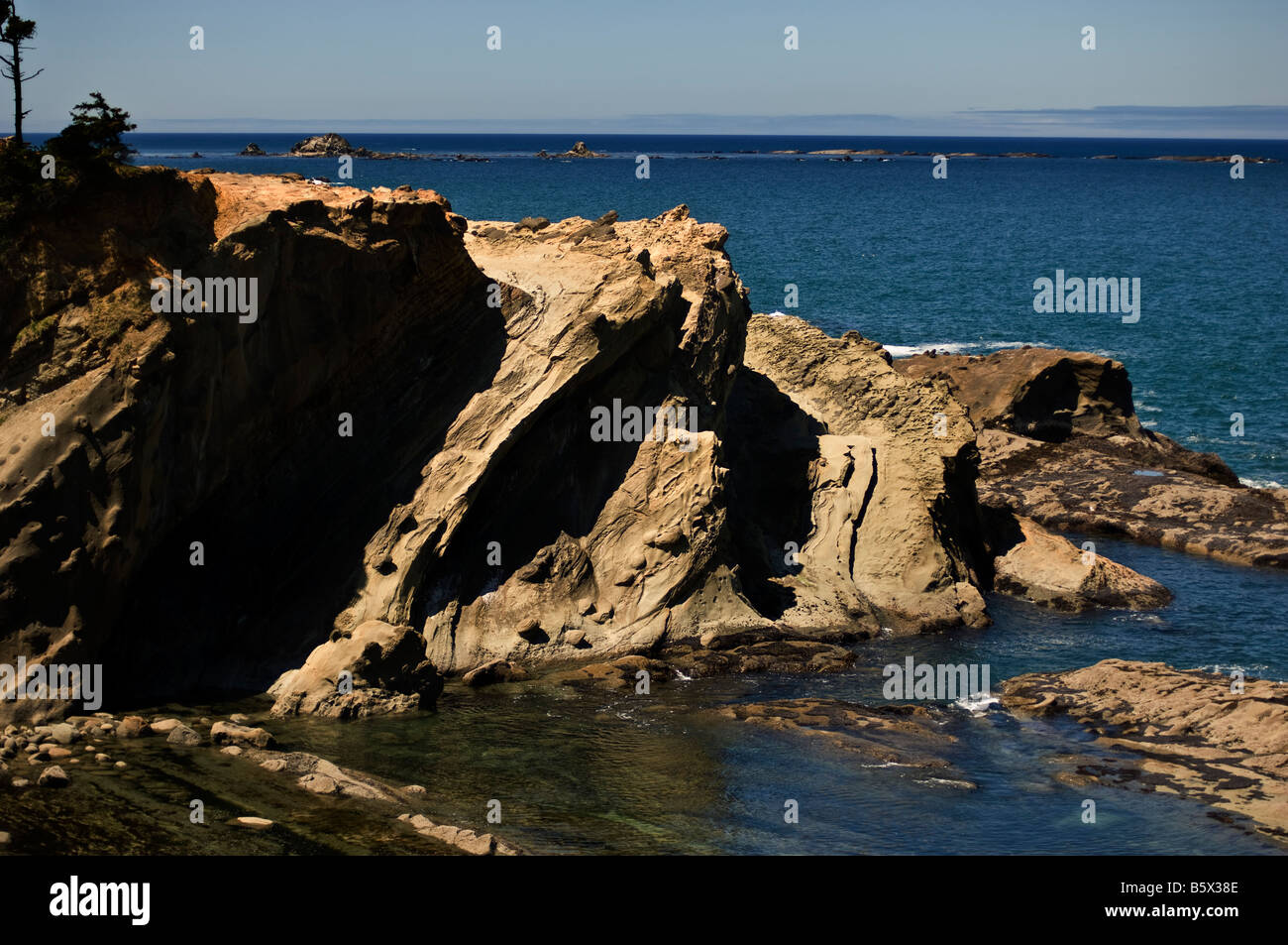 coastal inlet along oregon pacific coast Stock Photo - Alamy