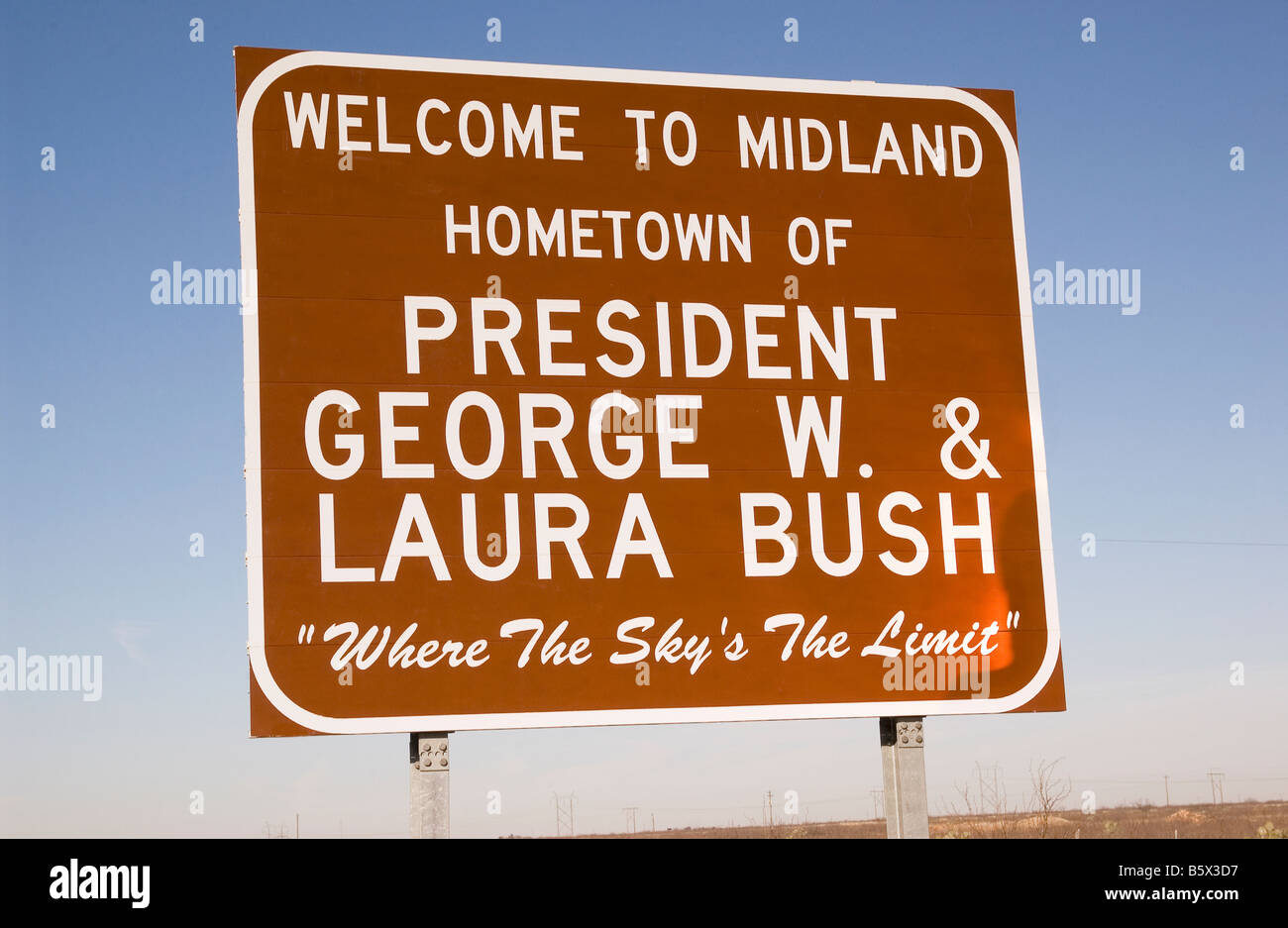 Midland Texas Welcome Sign USA Stock Photo - Alamy