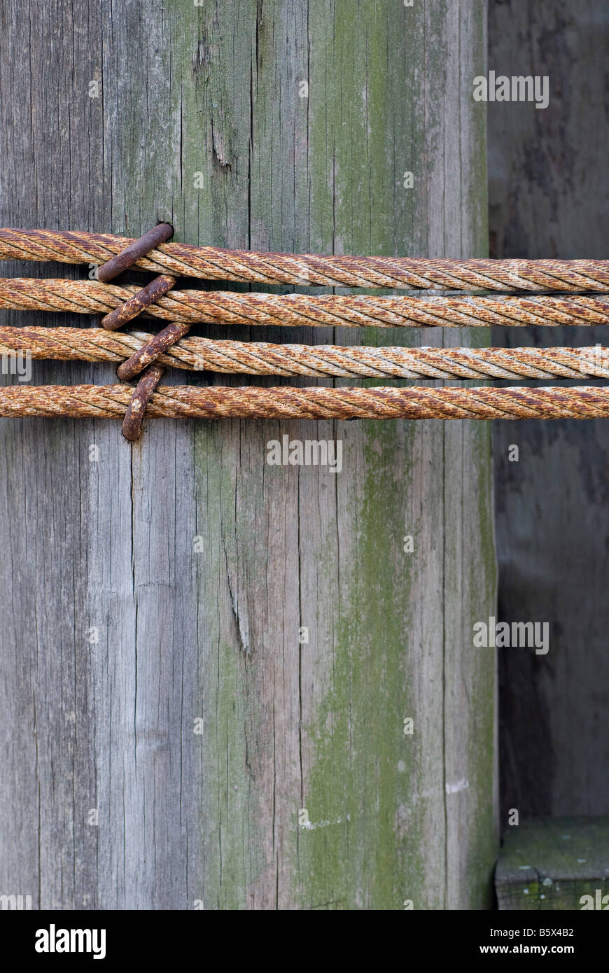 Rusty Rope at a New York City Port Stock Photo - Alamy