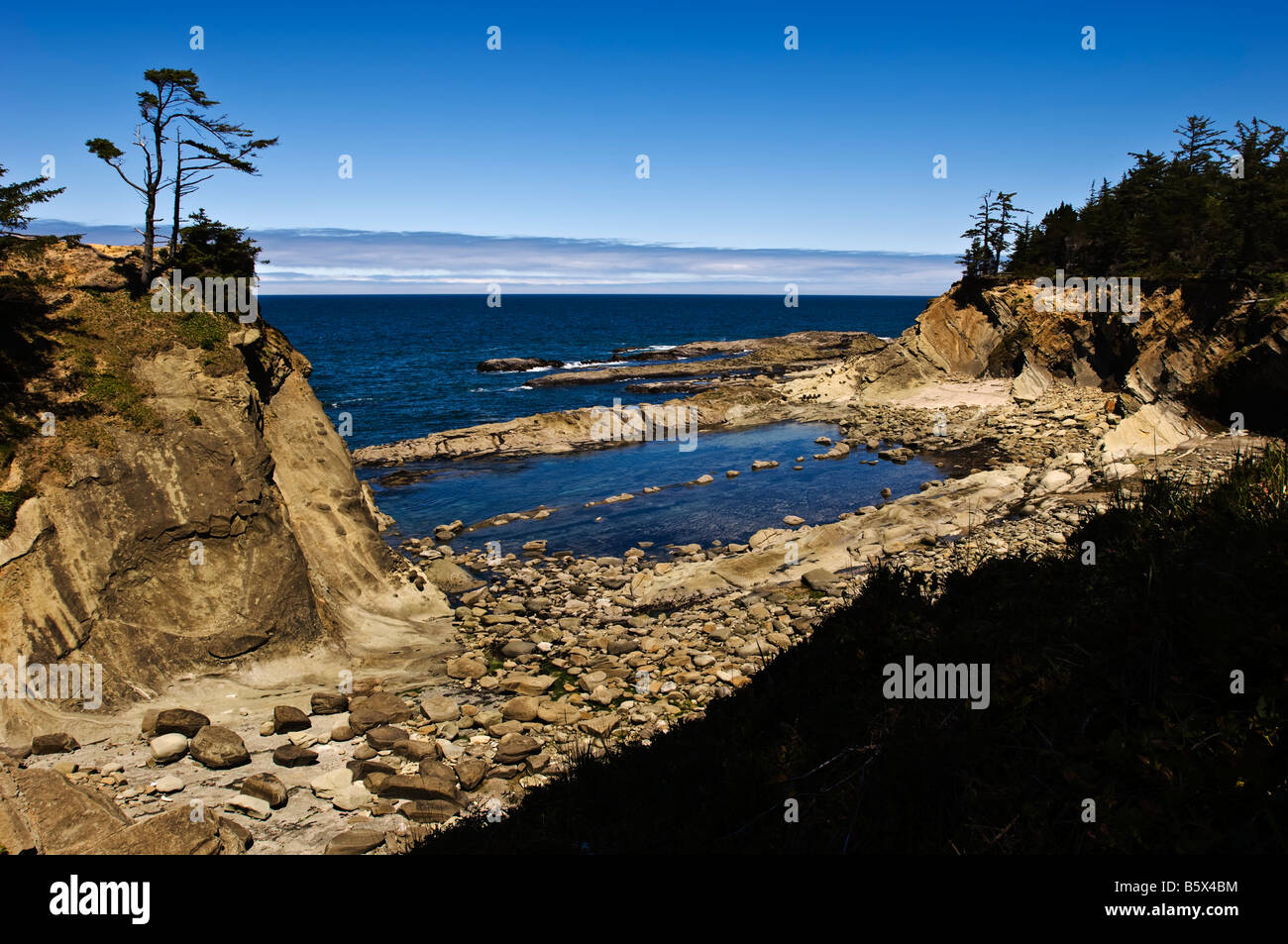 coastal inlet along oregon pacific coast Stock Photo - Alamy