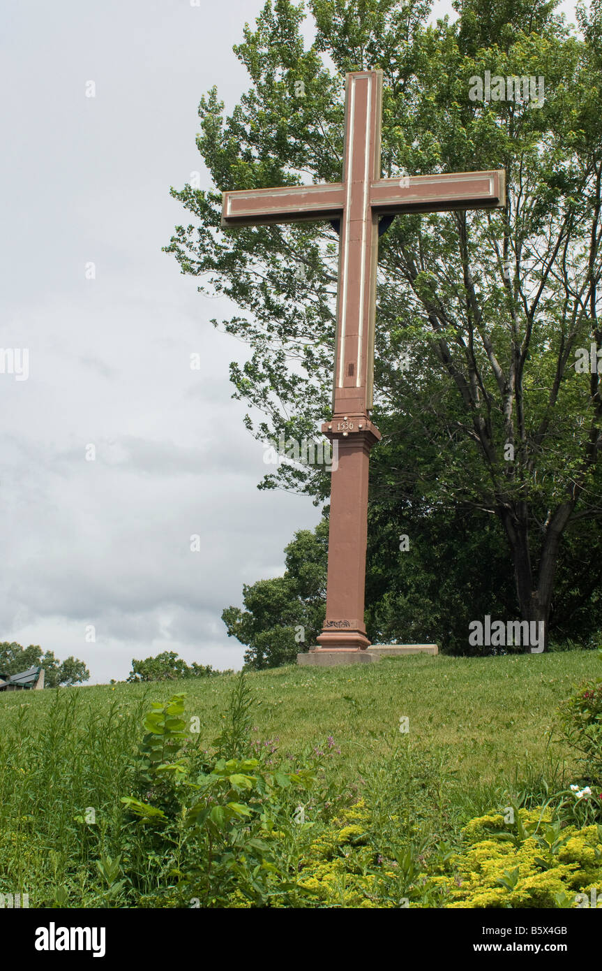 Replica cross marking Jacques Cartier's landing place on the St ...