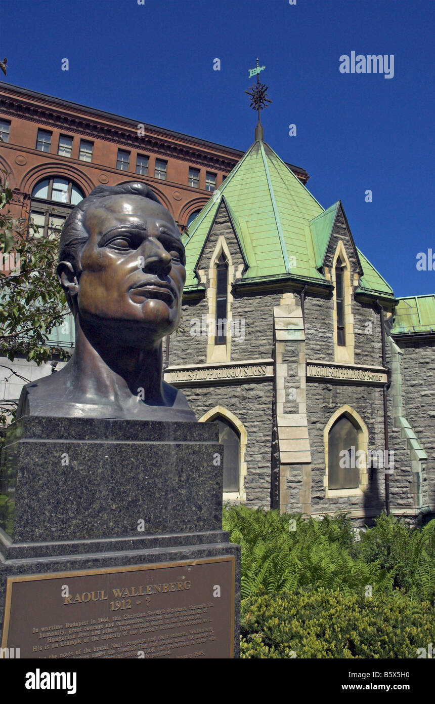 The statue of Raoul Wallenburg in Montreal Stock Photo - Alamy