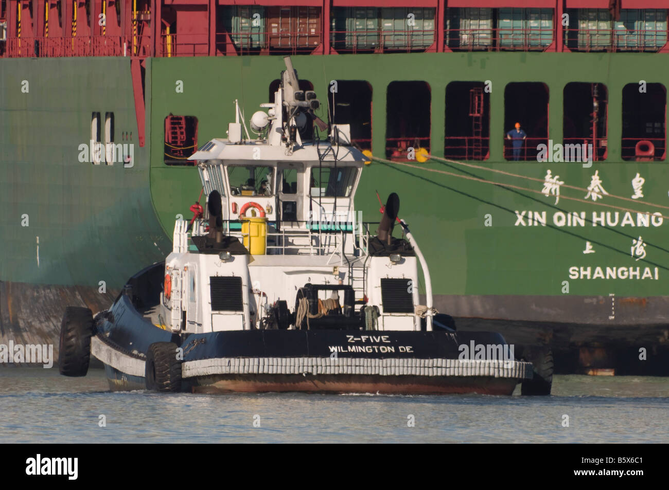 Z Five Tug at the Port of Oakland Stock Photo - Alamy