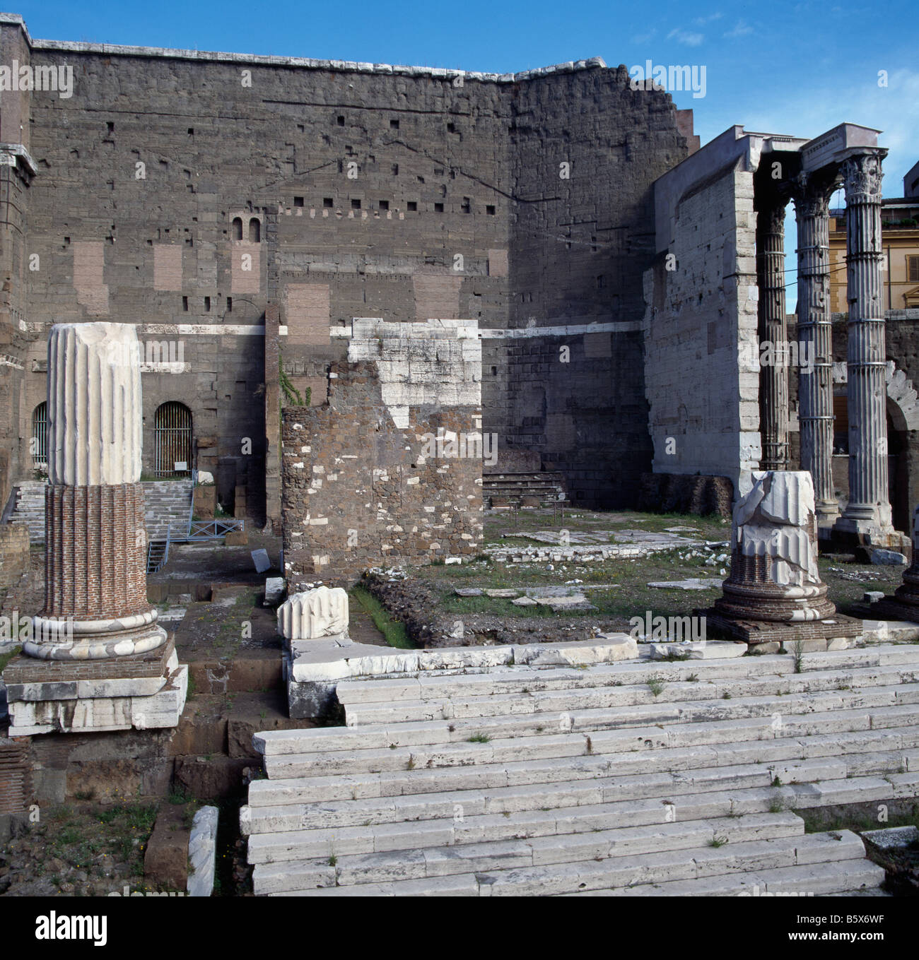 Augustus' Forum Temple Of Mars Stock Photo - Alamy