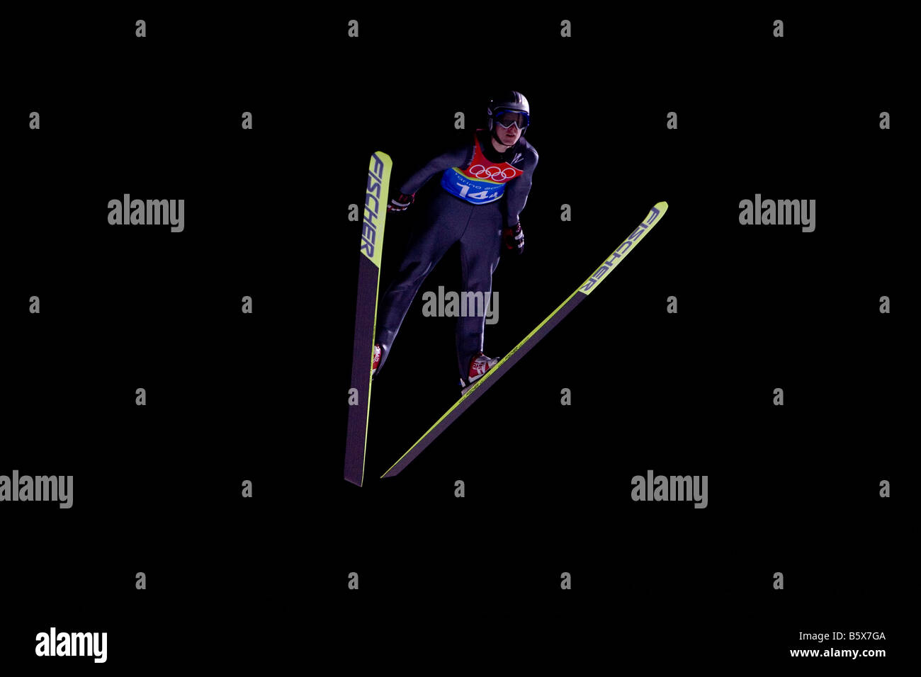 Sport jumper hi-res stock photography and images - Alamy