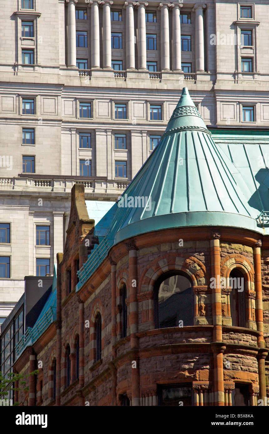 Contrasting architectural styles in Montreal Stock Photo - Alamy