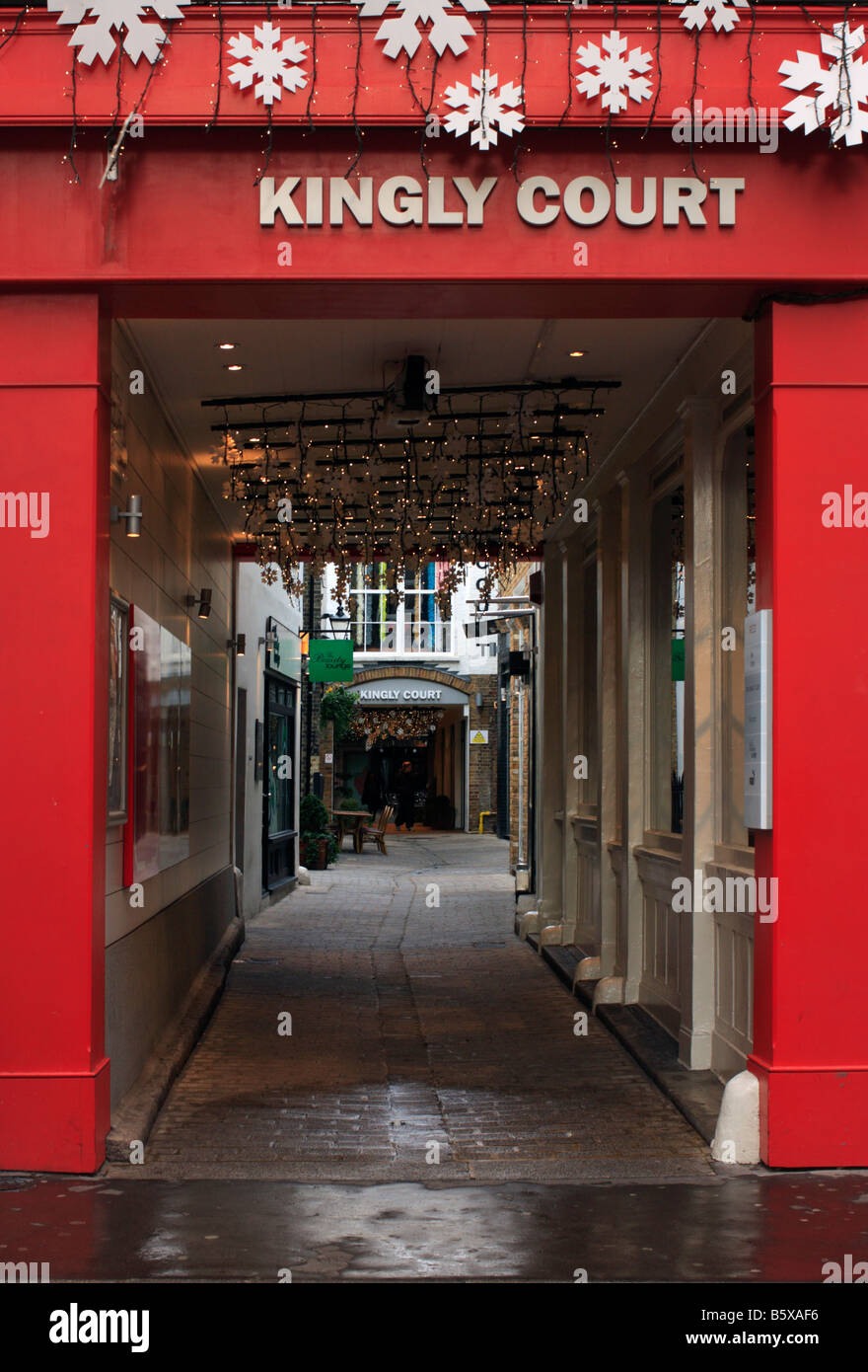 LONDON, UK - NOVEMBER 2008: Entrance to Kingly Court Stock Photo - Alamy