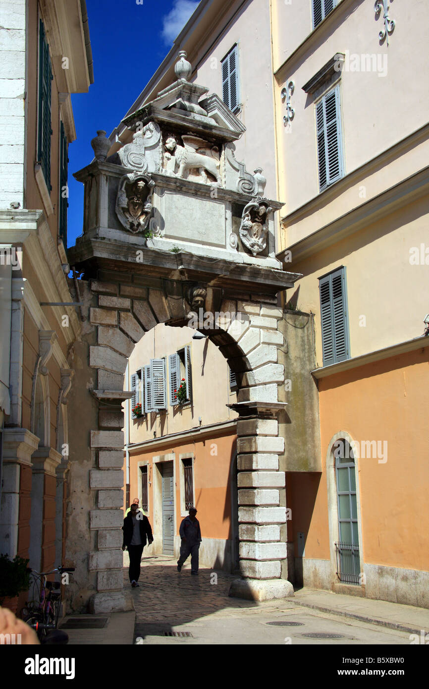 Old gate of hi-res stock photography and images - Alamy