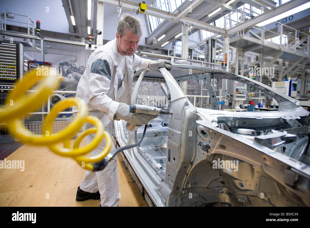 Car assembly production hi-res stock photography and images - Alamy