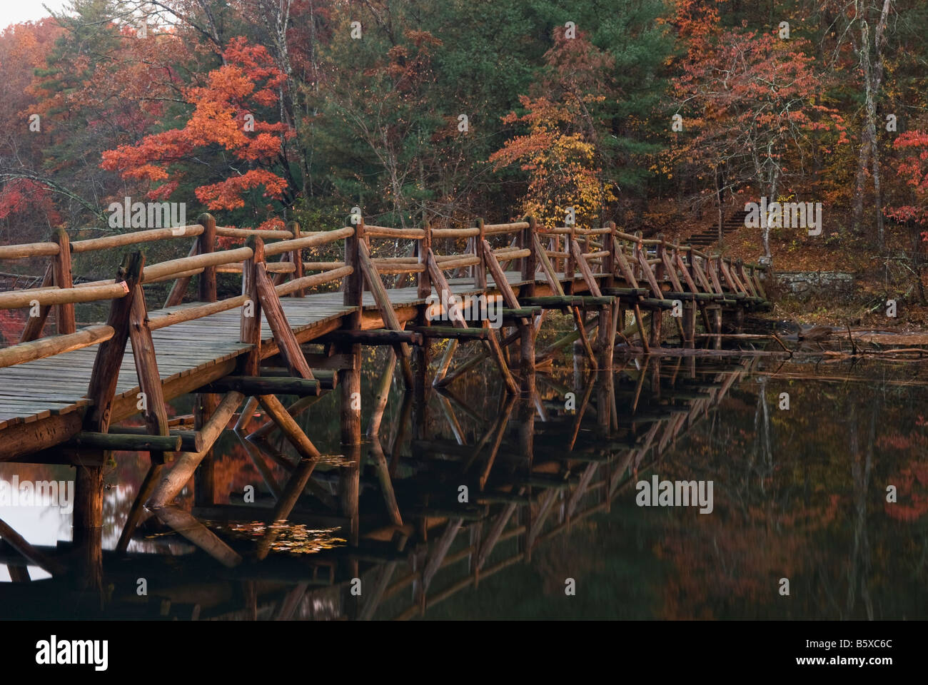 Foot Bridge Crossing Byrd Lake in Cumberland Mountain State Park ...