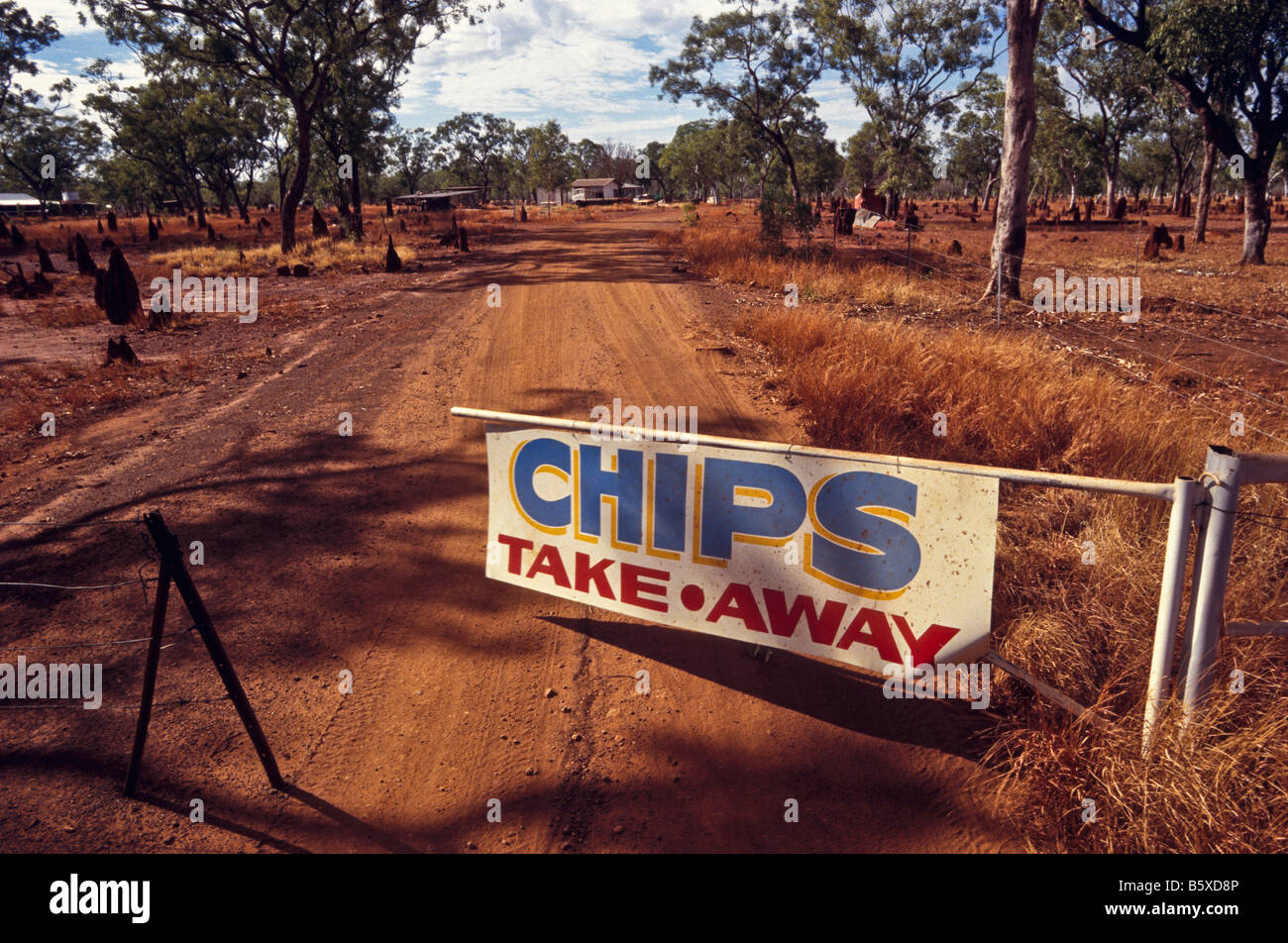 Farm gate, outback Australia Stock Photo - Alamy