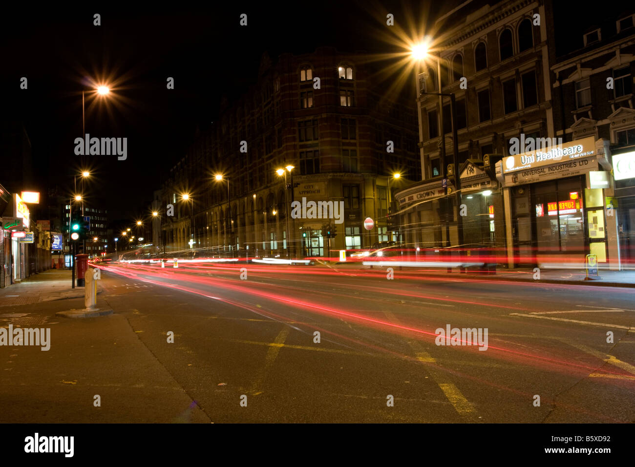 Old street, City Road, Hackney at night Stock Photo - Alamy