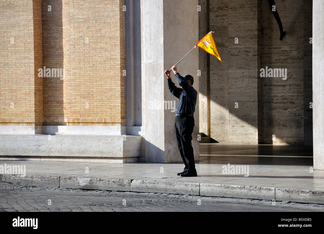 Flag signals hi-res stock photography and images - Alamy