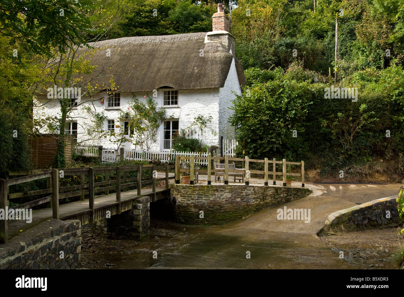 The Helford river ford and bridge, Helford, Cornwall, UK Stock Photo ...