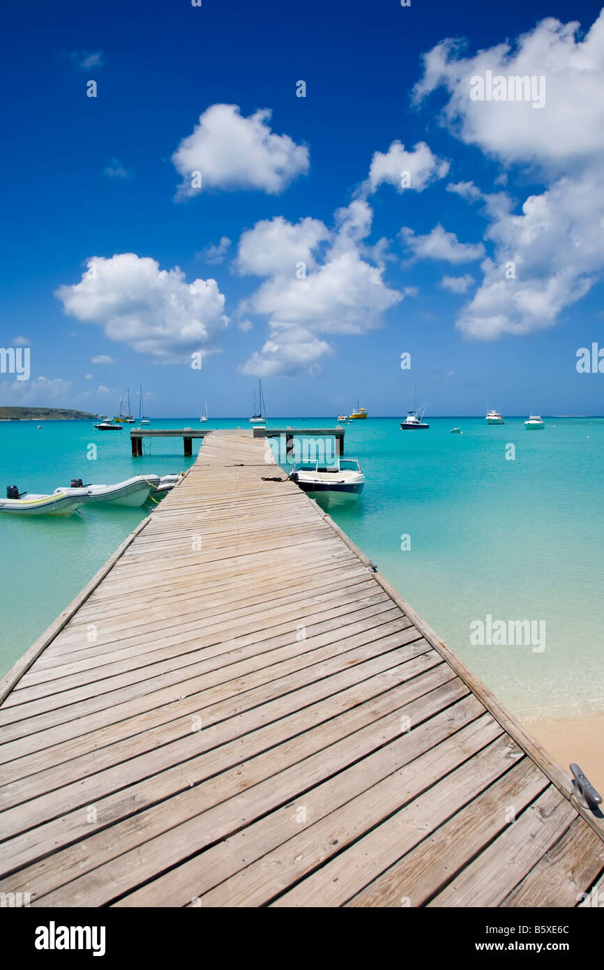Public dock hi-res stock photography and images - Alamy