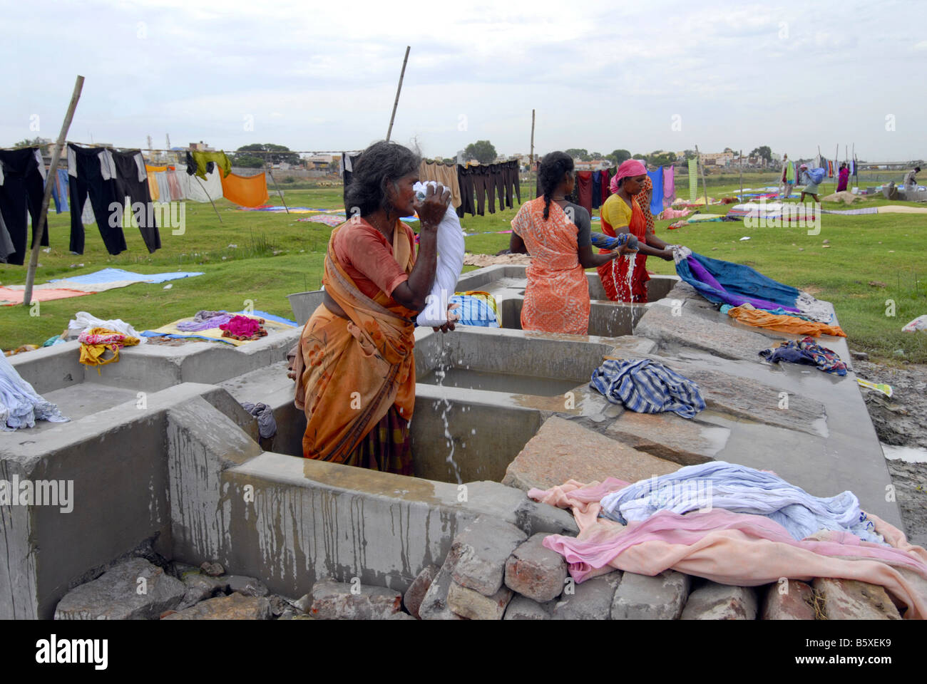 Dhobi woman hi-res stock photography and images - Alamy