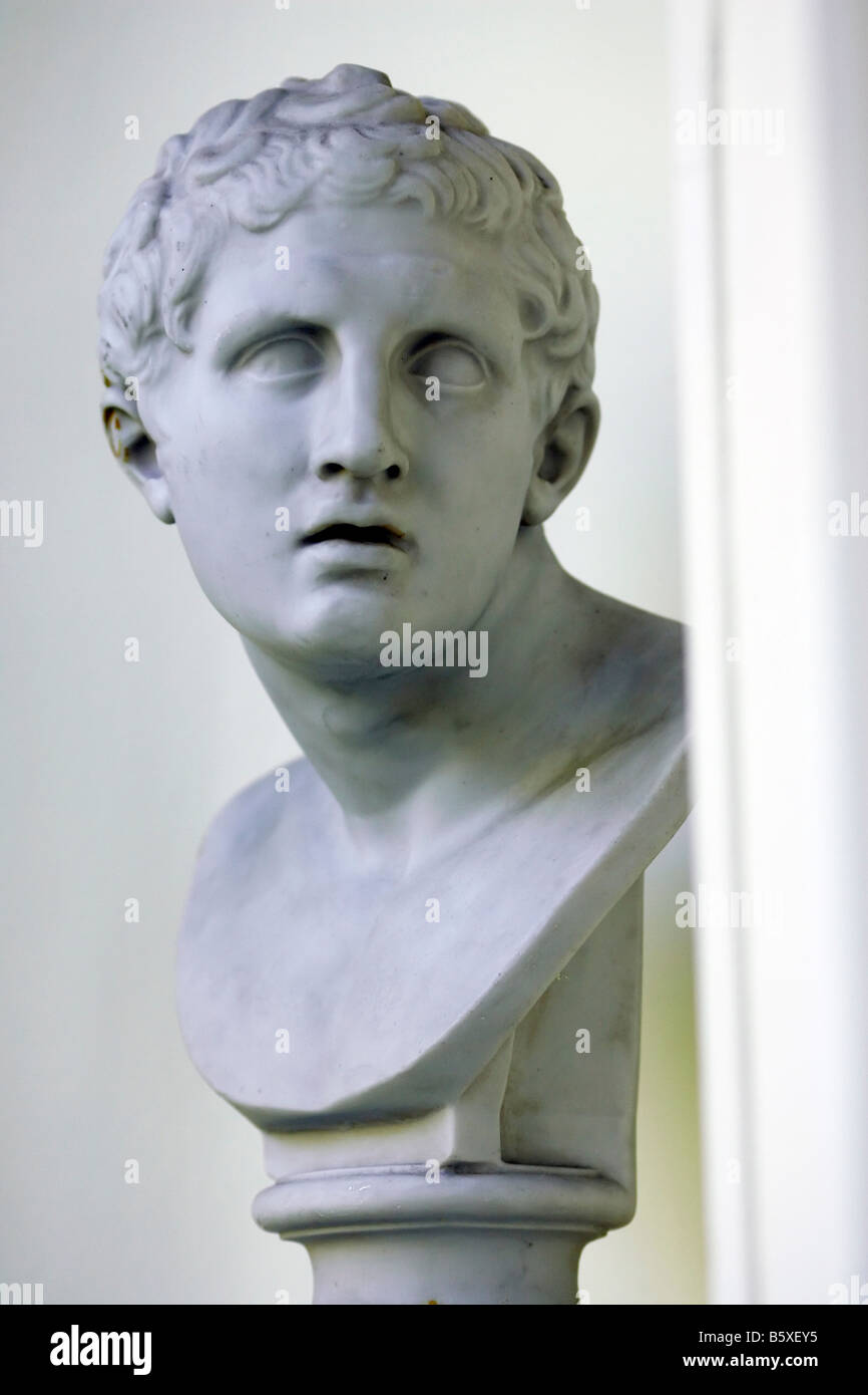 Classical roman bust hi-res stock photography and images - Alamy