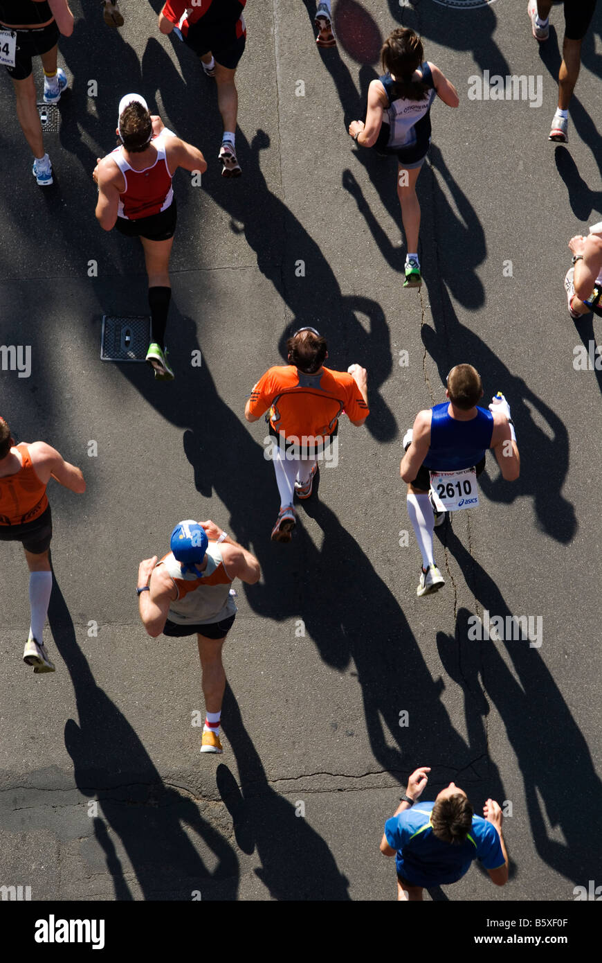 Marathon Runners seen from above Stock Photo - Alamy