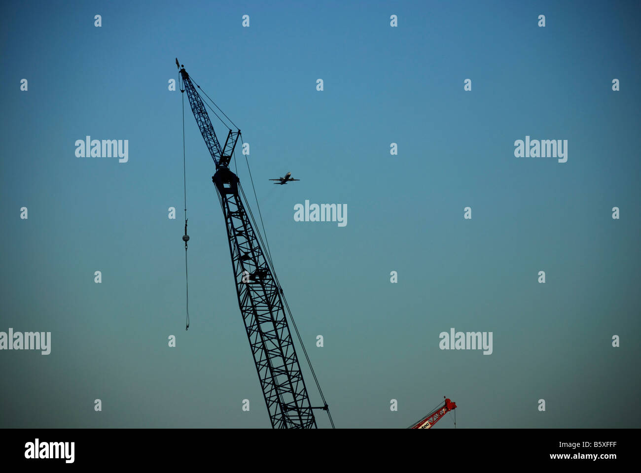 Crane plane hi-res stock photography and images - Alamy