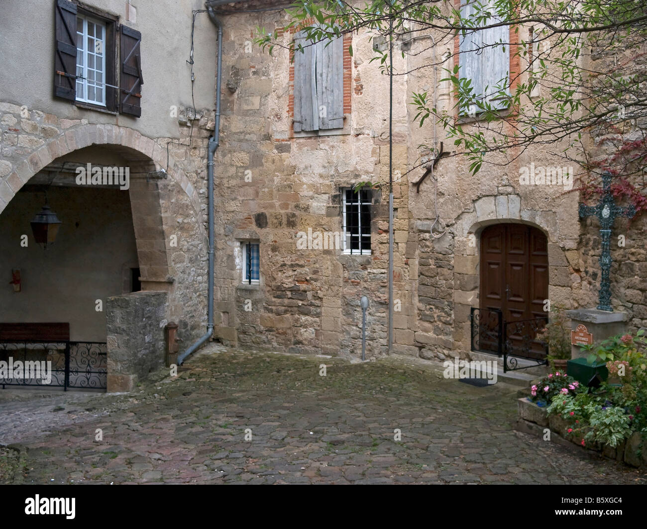 stony lane old houses indoors and outdoors at town Penne d Agenais Lot ...