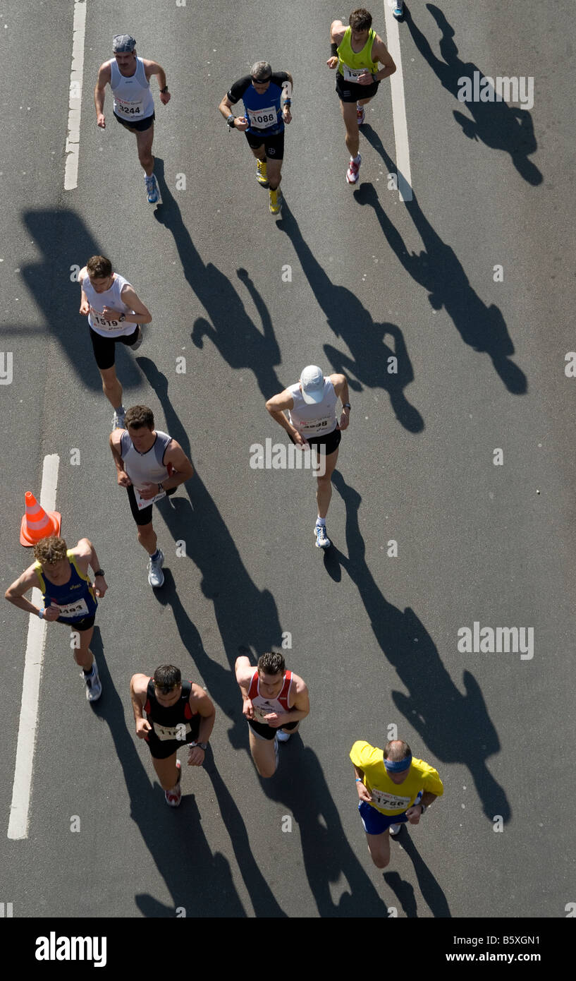 Marathon Runners seen from above Stock Photo - Alamy