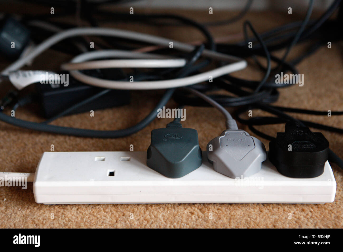 Three pin plug hi-res stock photography and images - Alamy