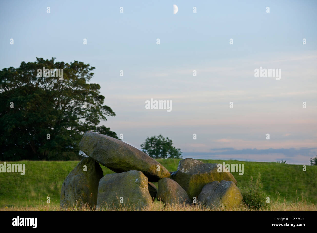 dolmen grave, Giant's Ring, Lagan valley, Belfast, Northern Ireland ...