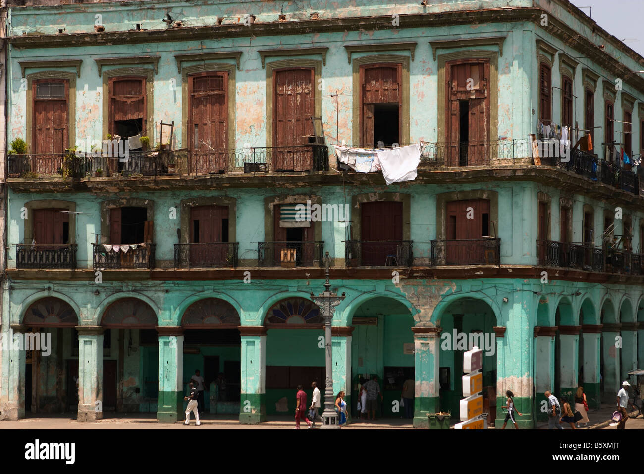 Cuban architecture near Parque Central in Havana, Cuba Stock Photo - Alamy