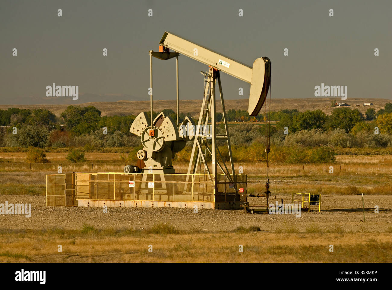 Oil well pump hi-res stock photography and images - Alamy
