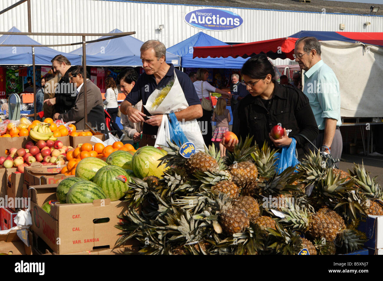 Food market wales hi-res stock photography and images - Alamy