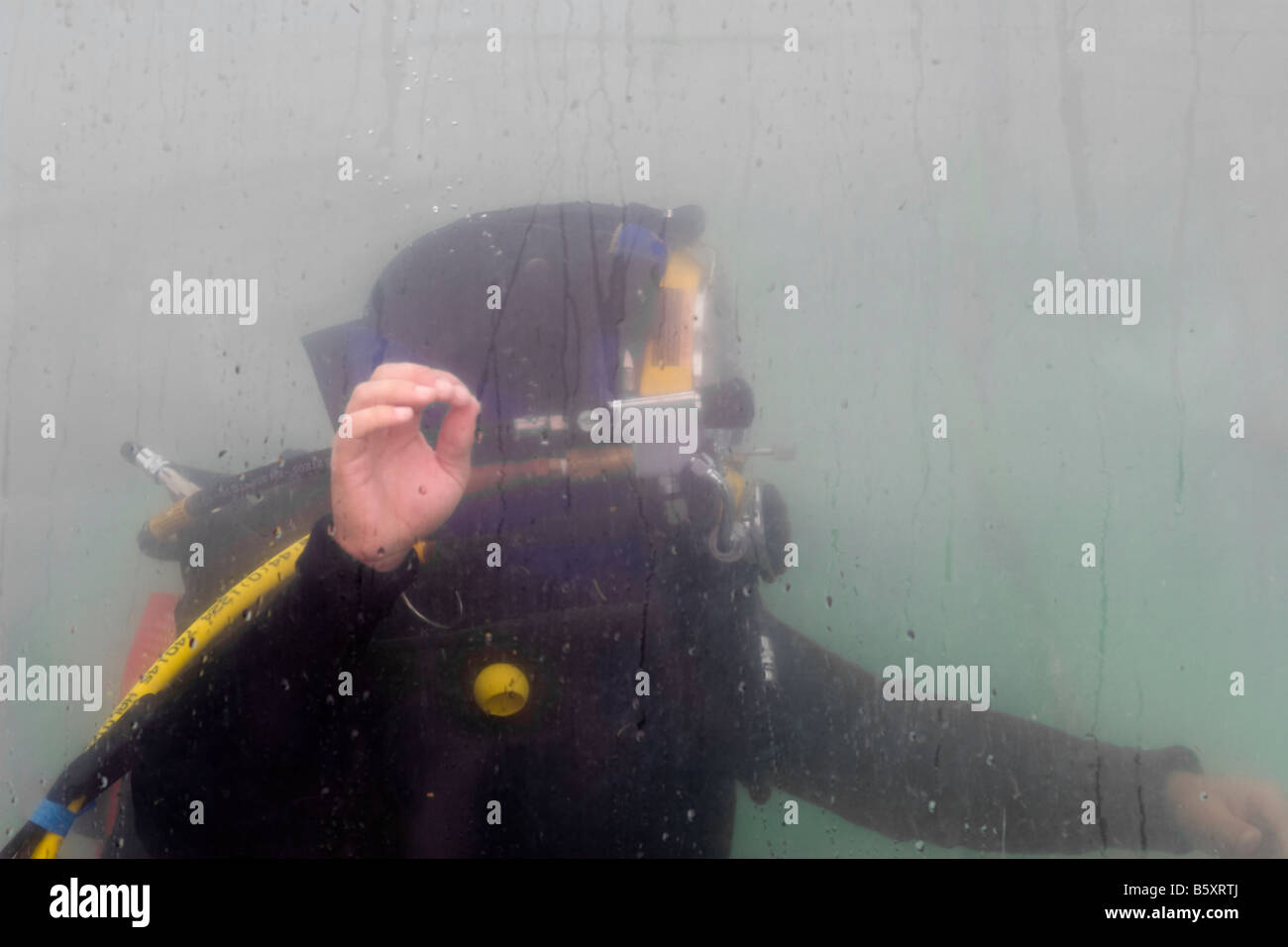 Royal navy diver hi-res stock photography and images - Alamy