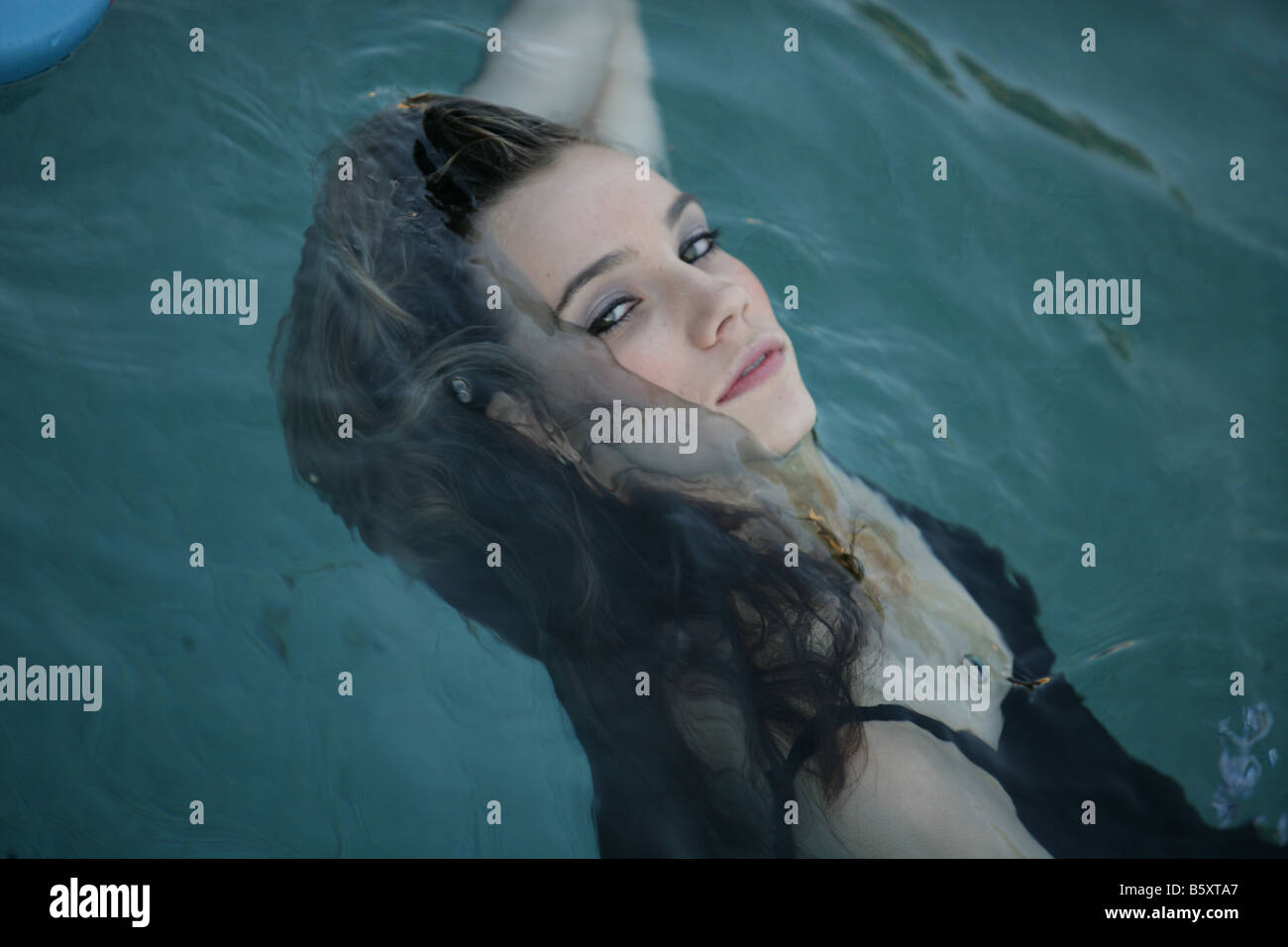 Water hair wet float hi-res stock photography and images - Alamy