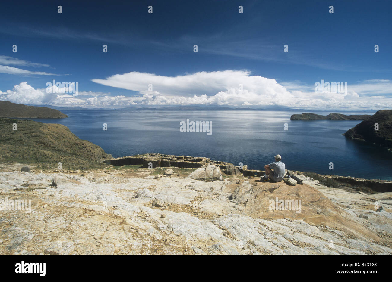 Lago inca hi-res stock photography and images - Alamy