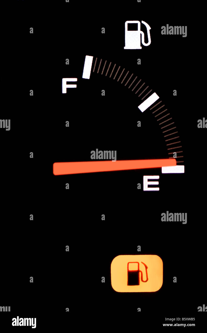 Empty tank dashboard hi-res stock photography and images - Alamy